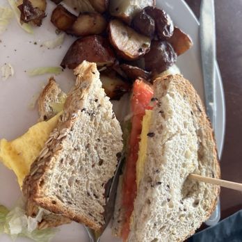 THE HANGAR RESTAURANT & FLIGHT LOUNGE - Updated October 2025 - 596 ...