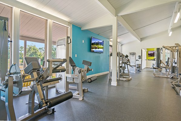 THE AVENUES - Updated June 2024 - 214 Photos & 42 Reviews - 7915 Baymeadows Cir E, Jacksonville ...