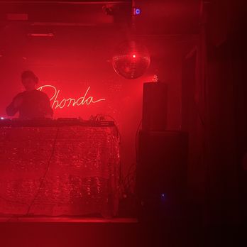 LOS GLOBOS - Updated April 2025 - 263 Photos & 512 Reviews - 3040 W ...