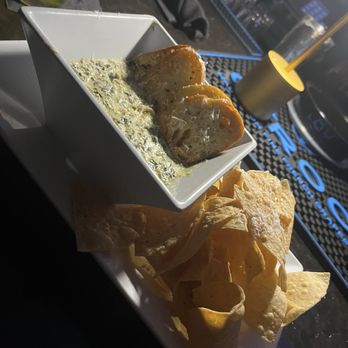 KATCH KITCHEN & COCKTAILS - Updated June 2025 - 377 Photos & 258 ...