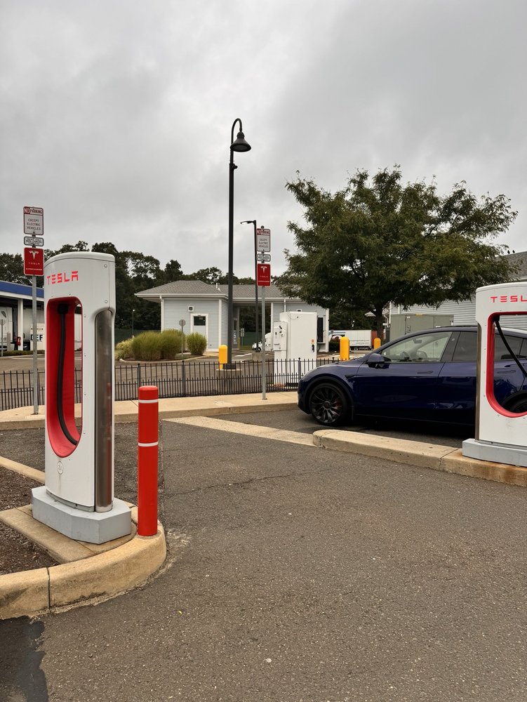 TESLA SUPERCHARGER - MILFORD - Updated April 2025 - 2 Connecticut ...