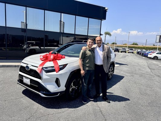 ENVISION TOYOTA OF WEST COVINA | SALES SHOWROOM - Updated October 2025 ...