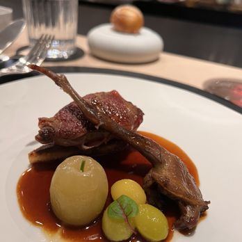 LSL - Updated October 2025 - 52 Photos - 2066 Avenue Road, Toronto ...