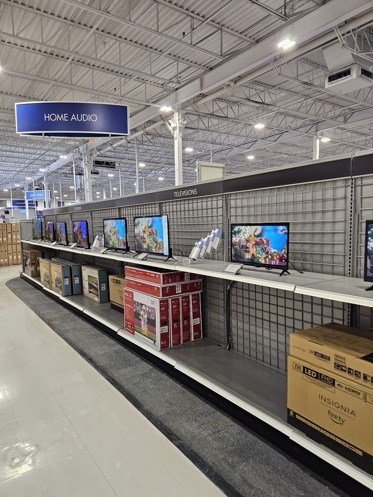 BEST BUY - Updated December 2025 - 24 Photos & 32 Reviews - 5000 Hwy 7 ...
