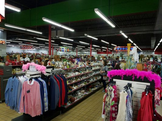 RED RACKS THRIFT STORE - Updated August 2025 - 12 Photos & 28 Reviews ...
