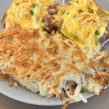 CRUMBS BREAKFAST, LUNCH & BAR - Updated July 2024 - 1593 Photos & 1364 ...