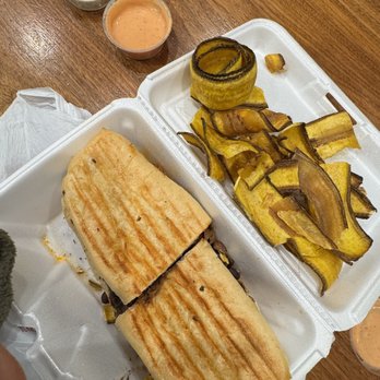 QUE BOLA CUBAN CAFE - Updated January 2026 - 256 Photos & 120 Reviews ...