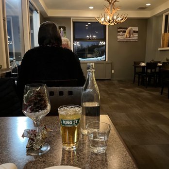 EVERETT’S - Updated July 2025 - 217 Photos & 200 Reviews - 1850 E ...