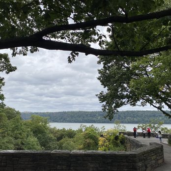 FORT TRYON PARK - Updated December 2025 - 918 Photos & 303 Reviews - 1 ...