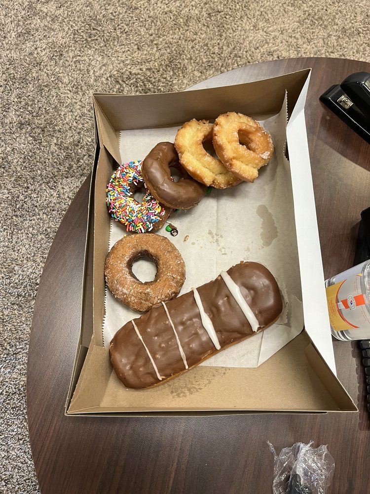 KC DONUT - Updated September 2024 - 22 Photos & 24 Reviews - 1729 S Mur ...