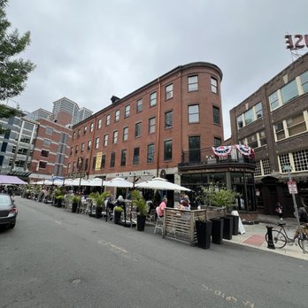 THE BELL IN HAND - Updated August 2024 - 1021 Photos & 1231 Reviews ...