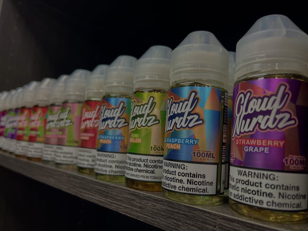 SUPREME SMOKE SHOP - Updated December 2025 - 14402 15 Mile Rd, Sterling ...