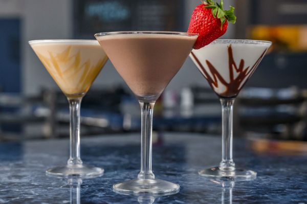 BLU BURGER GRILLE - Updated January 2026 - 202 Photos & 415 Reviews ...