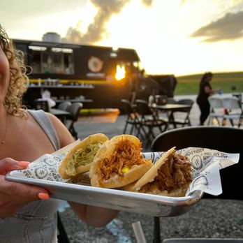 AREPA POINT - Updated May 2025 - 19 Photos & 14 Reviews - 6475 NW 87th ...