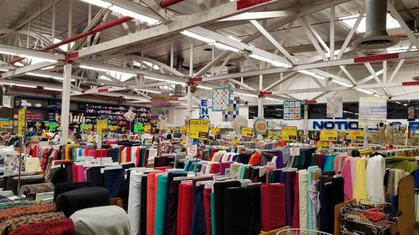 MICHAEL LEVINE FABRICS 26 - 140 Photos & 350 Reviews - Fabric Stores - 920 Maple Ave, Los ...
