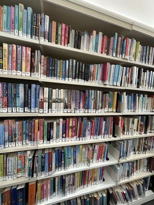 ALBANY LIBRARY - Updated December 2025 - 25 Photos & 47 Reviews - 1247 ...