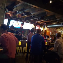 300 CRAFT AND ROOFTOP - Updated January 2026 - 27 Photos & 51 Reviews ...