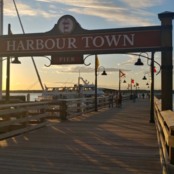 HARBOUR TOWN PIER - Updated December 2025 - 20 Photos - 149 Lighthouse ...