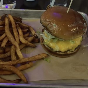 BACK 9 SOCIAL - 49 Photos & 27 Reviews - 805 N Colony Rd, Wallingford ...