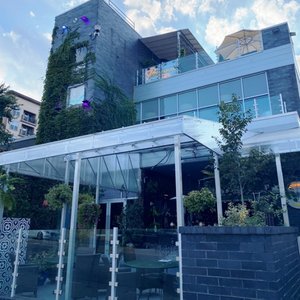 BOTANICAL LOUNGE - 26 Photos & 11 Reviews - Lounges - 419 Glenwood Ave ...