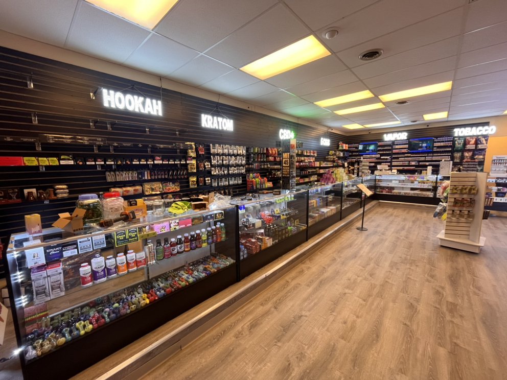 VIP SMOKE SHOP - BURLINGTON PIKE - 13 Photos - 2606 Burlington Pike ...