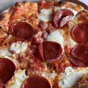 TRE PIZZA, PASTA, BEER GARDEN - 237 Photos & 305 Reviews - Pizza - 611 ...
