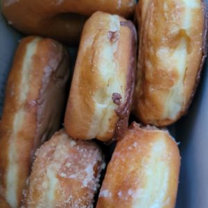 HAPPY DONUTS - 60 Photos & 106 Reviews - Donuts - 1330 El Camino Real ...