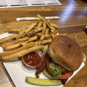 MOERLEIN LAGER HOUSE - Updated May 2025 - 1357 Photos & 1212 Reviews ...