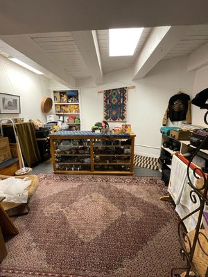 GOLDEN HOUR CAMERAS AND VINTAGE - Updated January 2026 - 20 Photos ...