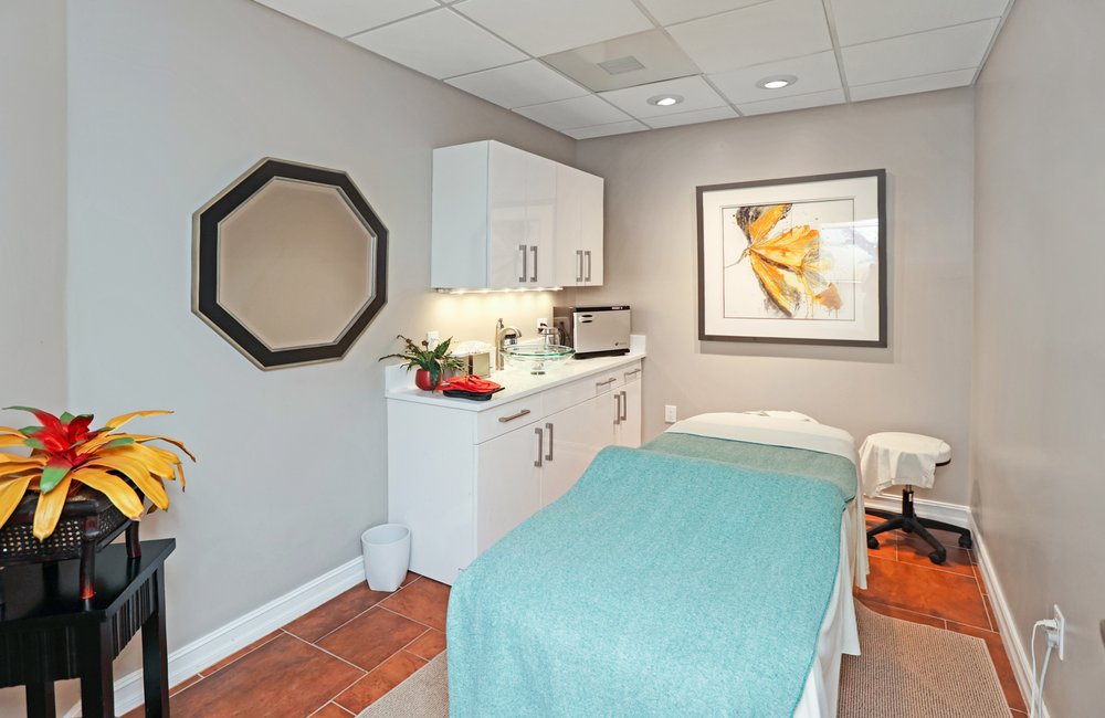 SPA ON FIFTH - Updated September 2025 - 13 Photos - 699 5th Ave S ...