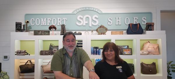 SAS - Updated October 2025 - 28 Photos - 255 E Basse Rd, San Antonio ...