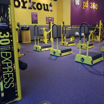 GERRARD SQUARE - Updated September 2025 - 52 Photos & 35 Reviews - 1000 ...