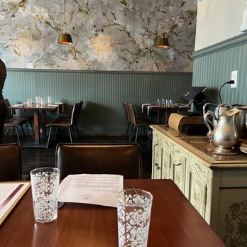 DAZZO’S KITCHEN - Updated July 2024 - 60 Photos & 45 Reviews - 42 River ...