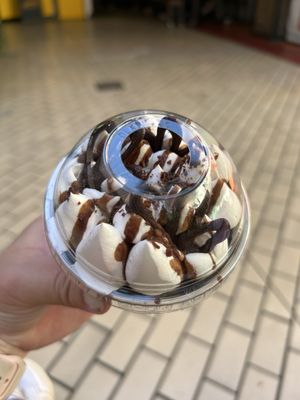 QUEEN’S BAKERY - Updated April 2026 - 489 Photos & 394 Reviews - 809 N ...