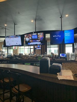 SIX STRING GRILL & STAGE - Updated May 2025 - 148 Photos & 154 Reviews ...