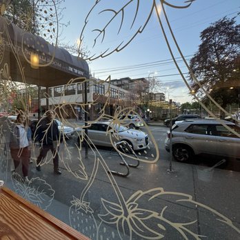 MOLLY MOON’S HOMEMADE ICE CREAM - Updated July 2024 - 2271 Photos ...