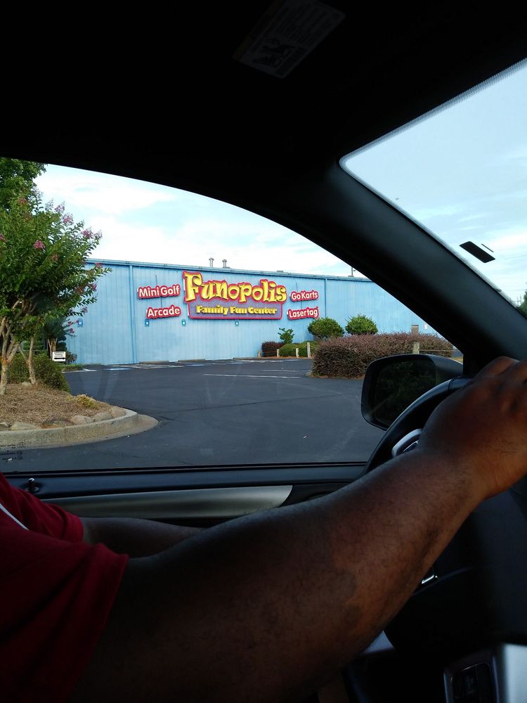 FUNOPOLIS FAMILY FUN CENTER - 27 Photos & 21 Reviews - 40155 Hwy 441 S ...
