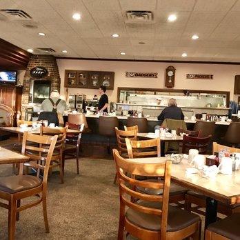 FOUR SEASONS FAMILY RESTAURANT - Updated January 2026 - 26 Photos & 63 ...