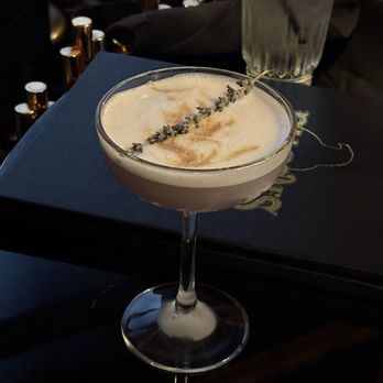 FALCON’S LAIR - Updated October 2025 - 677 Photos & 422 Reviews - 1225 ...