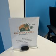 THE HUT ISLAND VYBES JAMAICAN CUISINE - 12 Photos - 34 SW Park ...