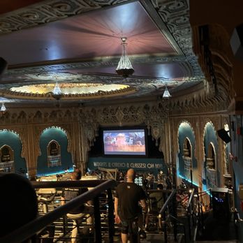 CRUNCH FITNESS - POLK ST - Updated January 2026 - 97 Photos & 382 ...