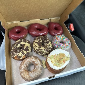 LEVEL 5 DONUTS - Updated December 2025 - 32 Photos & 13 Reviews - 2086 ...