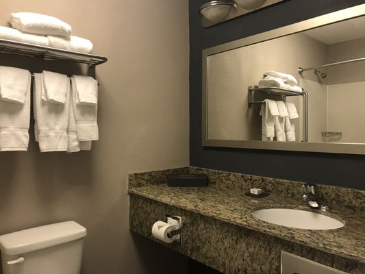 LA QUINTA BY WYNDHAM GLENDIVE - Updated July 2024 - 102 Photos & 28 ...