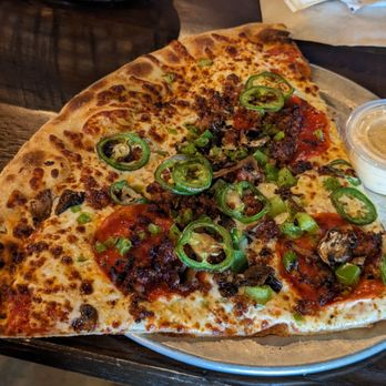 LIGHTHOUSE PIZZA - Updated January 2025 - 215 Photos & 336 Reviews ...