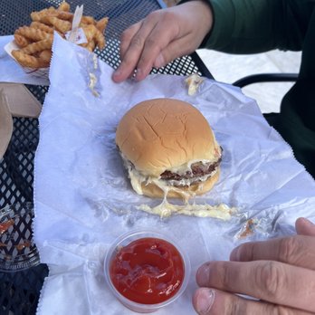 CRICKET CAR HOP - Updated August 2025 - 79 Photos & 81 Reviews - 900 ...