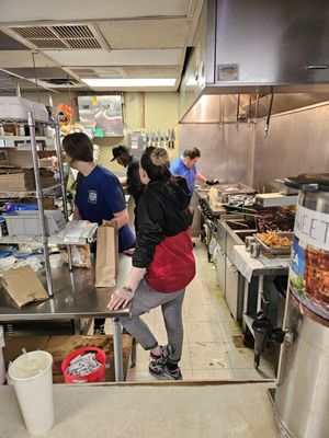 BURGER IN THE SQUARE - Updated December 2025 - 87 Photos & 157 Reviews ...