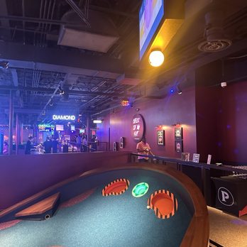 PUTTSHACK - ADDISON - Updated May 2025 - 348 Photos & 157 Reviews ...