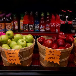 THREE RIVERS MARKET - Updated November 2025 - 93 Photos & 90 Reviews ...