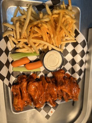 WINGS GONE WILD - Updated October 2025 - 173 Photos & 95 Reviews - 101 ...