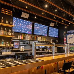 33 TAPS-SILVER LAKE - Updated December 2025 - 814 Photos & 727 Reviews ...